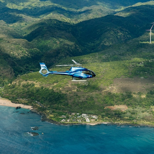 The Best Helicopter Rides in Oahu - Blue Hawaiian Helicopters